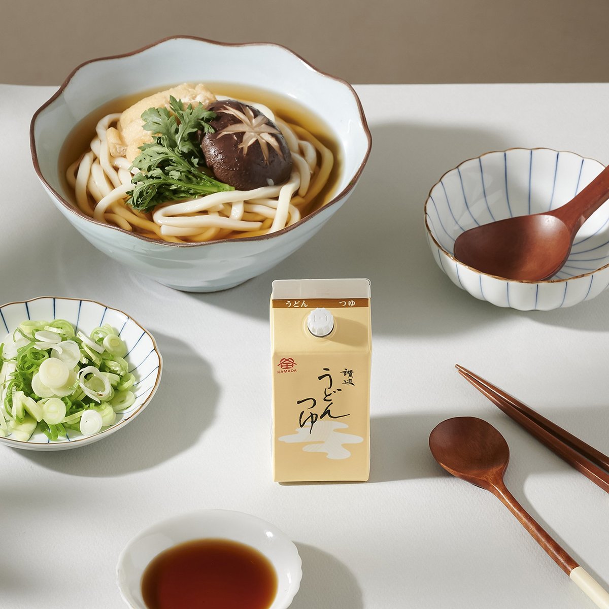 [카마다] 우동쯔유 200ml - SSG.COM