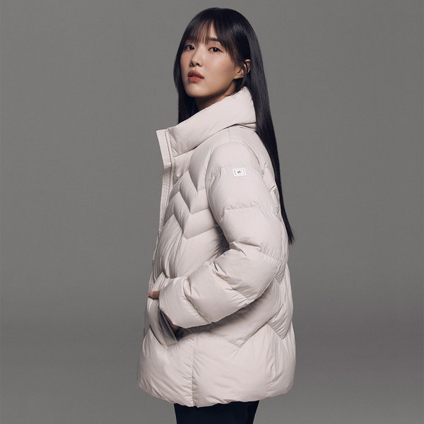 [이월 한정수량]MLTWD606[여성] 24FW 세미오버핏 중량구스다운 LD 루아르 다운(출시가369000원)) - SSG.COM