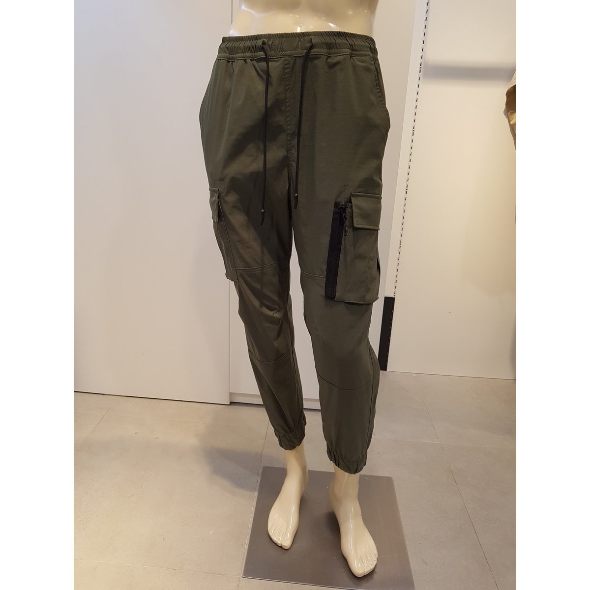 FKQFDYT733P유니) 나일론스판 풀밴딩 테이퍼드 카고 조거 (3COL) - SSG.COM