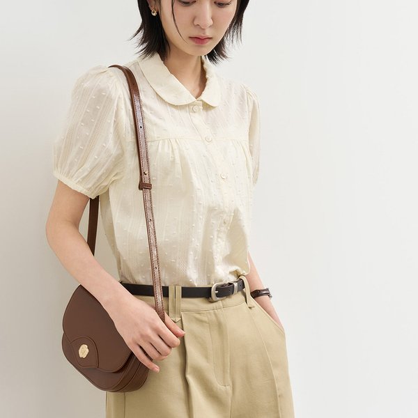 WOMAN 라운드 카라 퍼프 블라우스 [2COL] / WBE2L03520 - SSG.COM