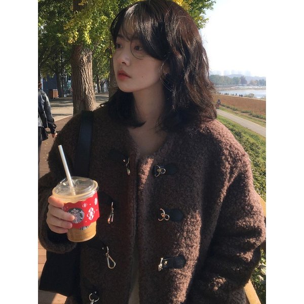 [은아 pick]파운드 시어링 토글 버튼 퍼 자켓 ( 2 colors ) - SSG.COM