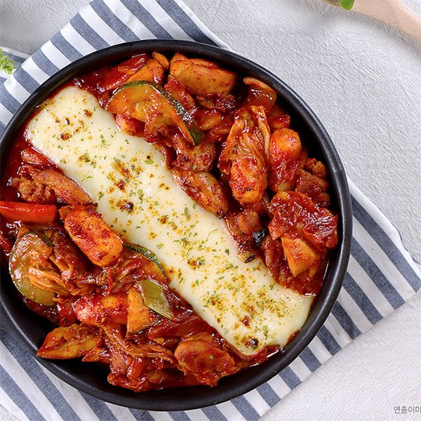 [심쿡 밀키트 쿠킹박스] 더블치즈 닭갈비 910g(2인분) - SSG.COM