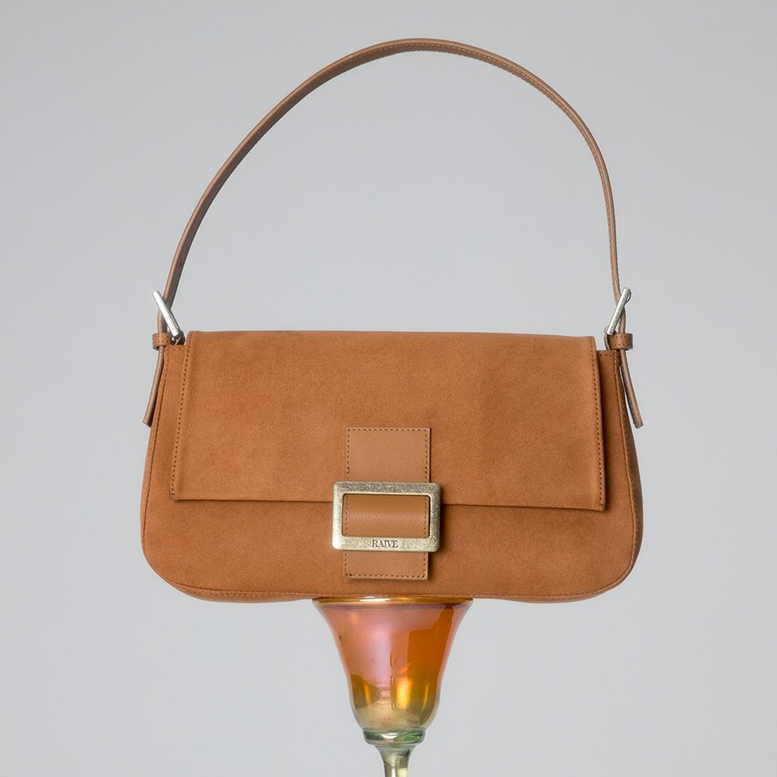 Suede Luke Bag in Camel VX2AG113-92, 신세계백화점