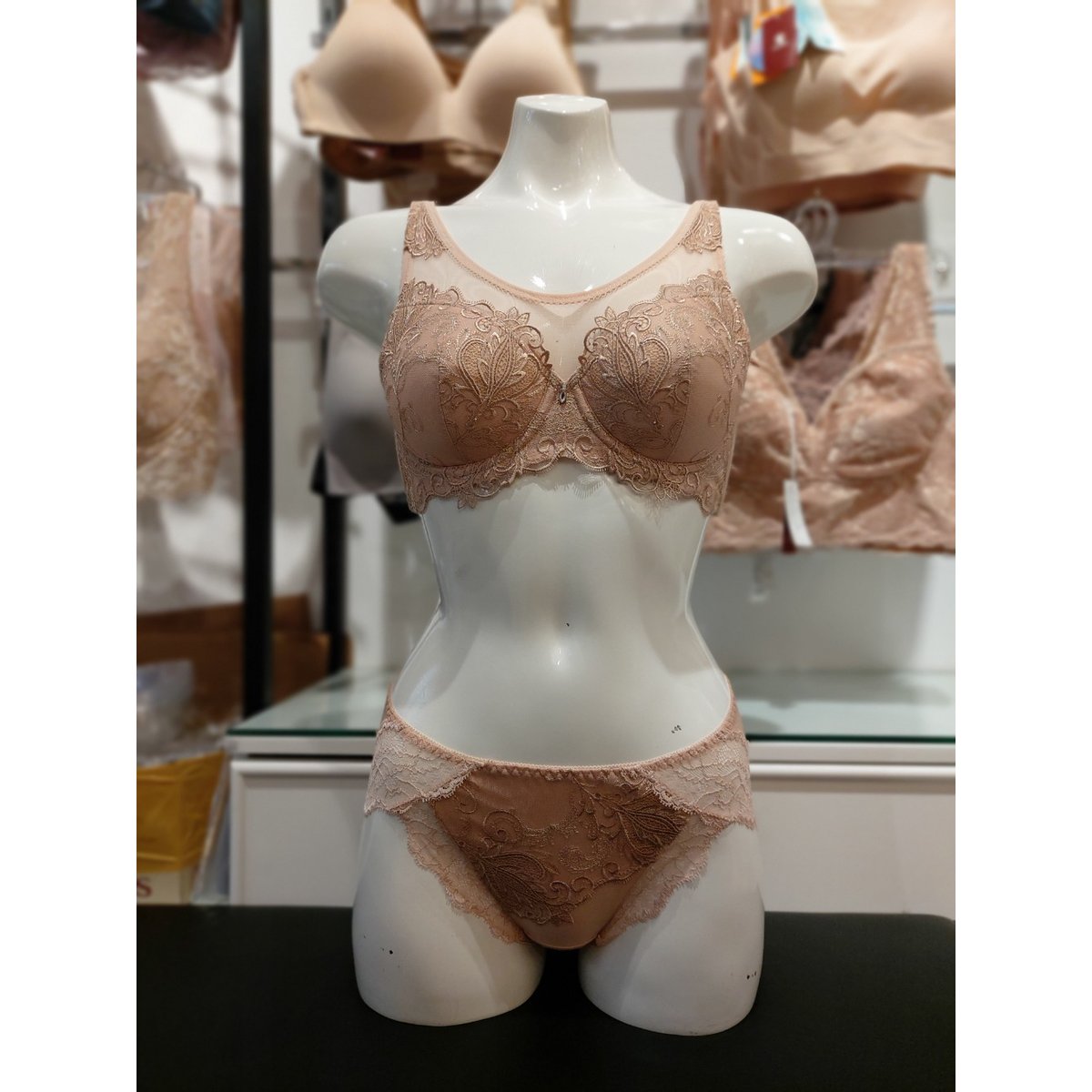 [부산점] [와코루]살루트 런닝스타일 브라 레이스팬티세트(DBR0424DPT0424A SK) - SSG.COM