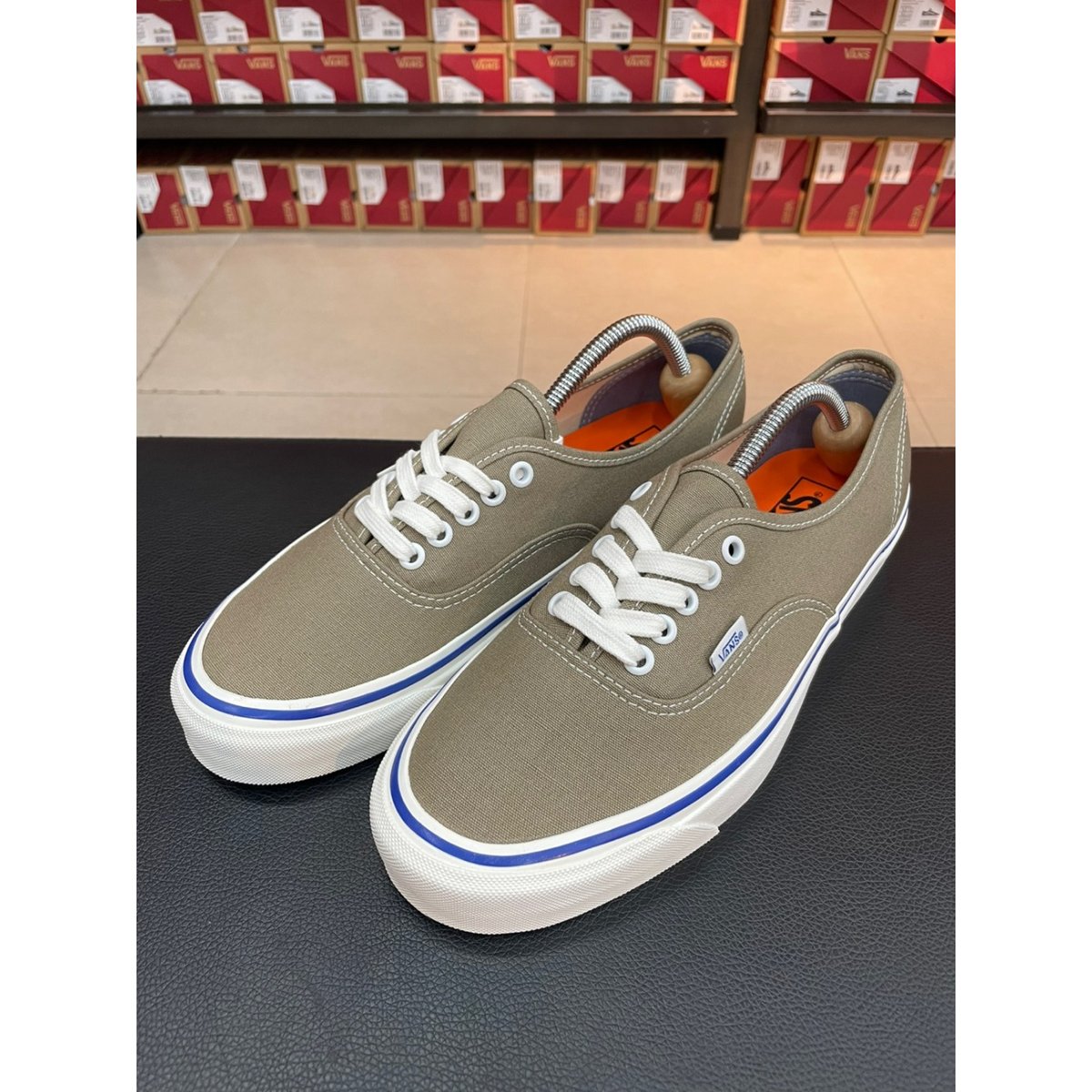 [파주점] (남여공용) 어센틱 44 DecK Dx (Authentic 44 Deck Dx)(VN0A5JMQLIC) - SSG.COM