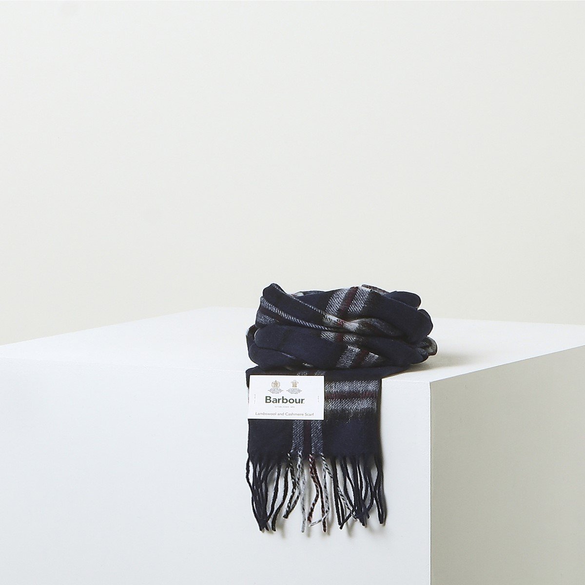 [22FW] 바버 뉴 체크 네이비 타탄 스카프/BARBOUR NEW CHECK TARTAN SCARF - SSG.COM