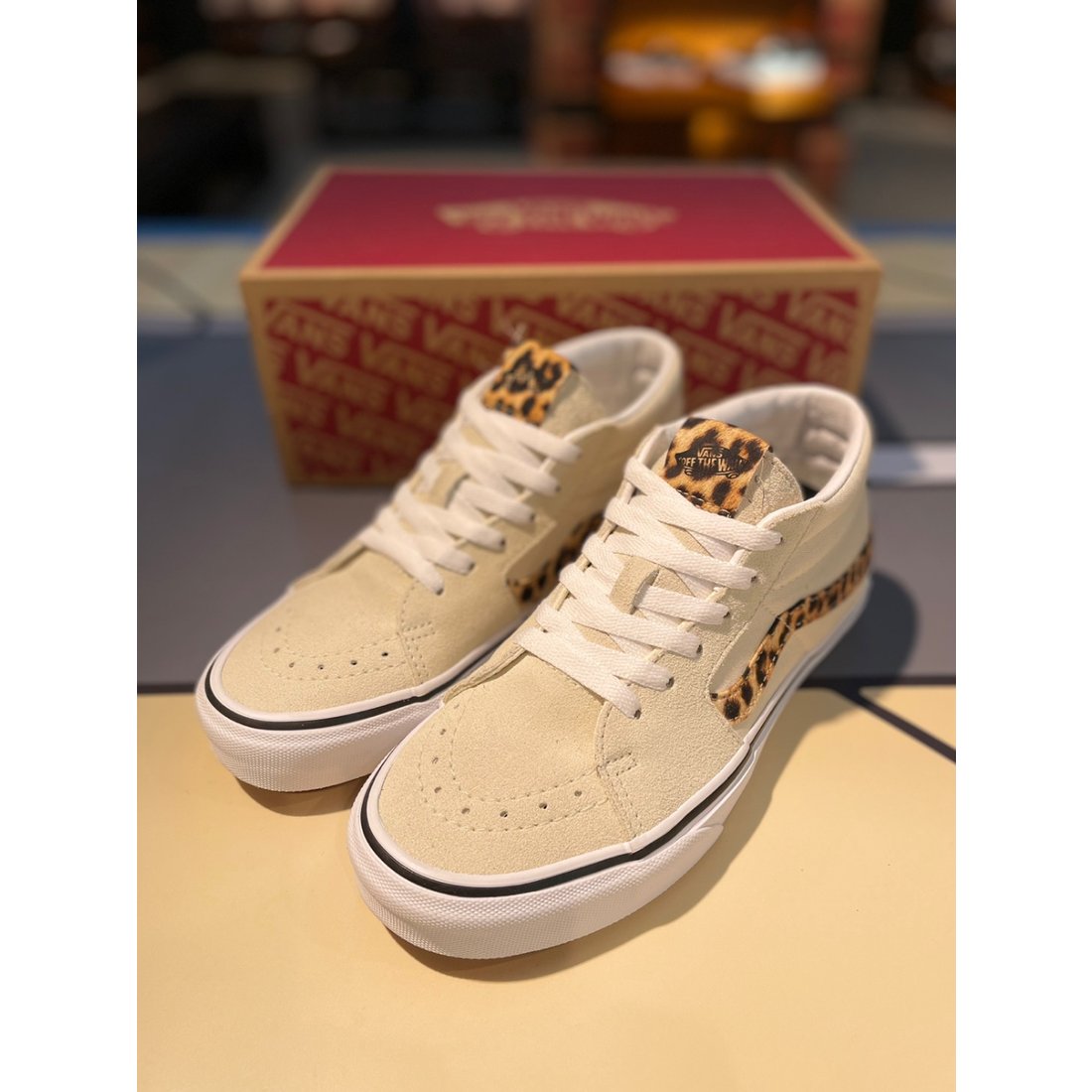 [여주점] (남여공용) 스니커즈 스케이트 미드 Animal (아이보리) (VN0A5KXEZV2), 믿고 사는 즐거움 SSG.COM