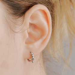 [Hei][전여빈,트와이스 다현&사나, 태민, 유리, 이성경, 블랙핑크 지수 착용] mini knot earring - SSG.COM