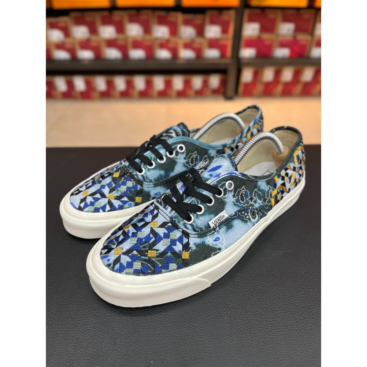 [파주점] (남여공용) 어센틱 44 Dx (Authentic 44 Dx)(Mixed Mosaic)(VN0A54F2BLK) - SSG.COM