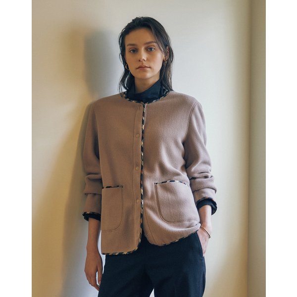 [21FW] [D-FLEECE] 베이지 닥스체크배색 라운드넥 긴소매 양면 플리스 DLJU1DF93I3 - SSG.COM